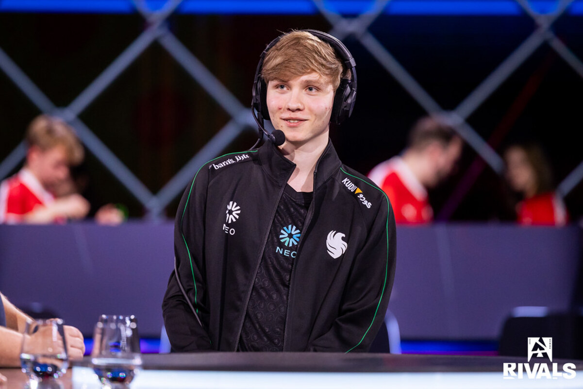 M0NESY назвал Team Spirit удобным соперником для Team Falcons — Игромания